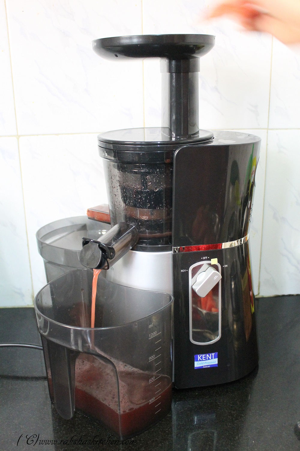 Watermelon Juice And A Review Of KENT Cold Pressed Juicer - Raksha's ...
