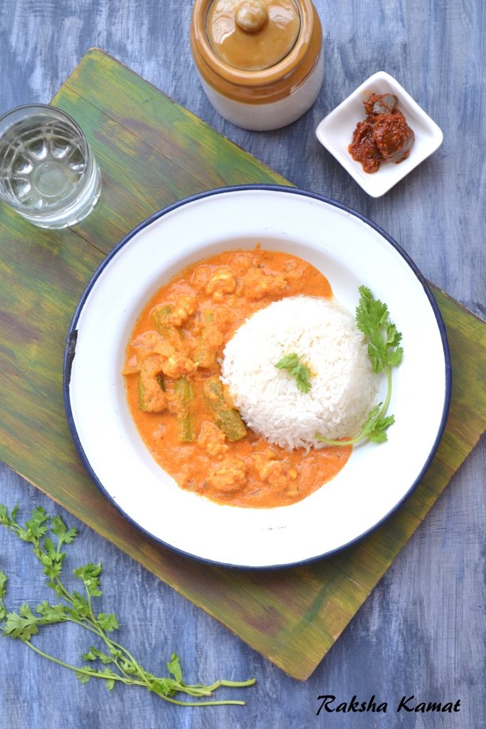 Goan Prawns Curry With Drumsticks - Raksha's Kitchen