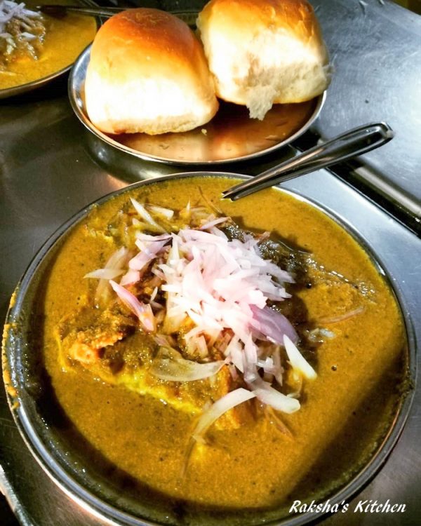 Goan Ros Omelette - Popular Goan Street Food - Raksha's Kitchen