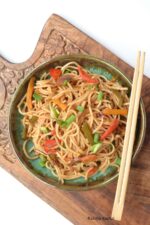 Vegetable Lo Mein - Raksha's Kitchen