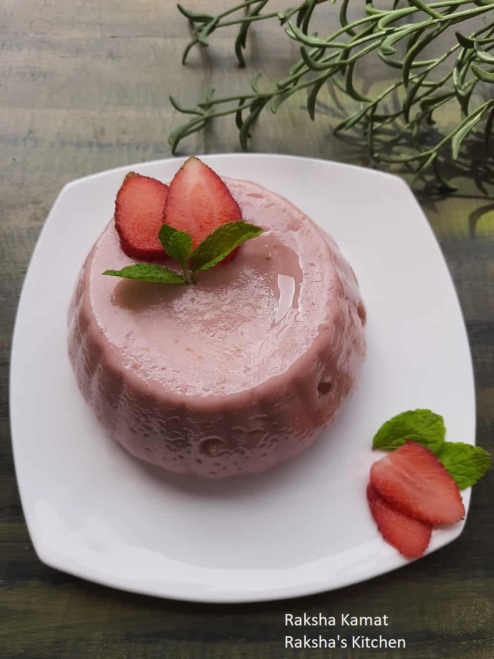 Strawberry Pudding - Raksha's Kitchen